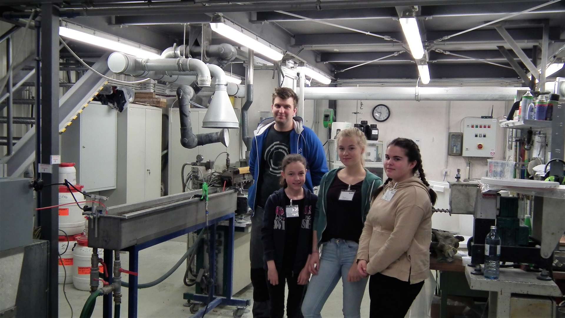 Girls‘ Day 2017 at the TCKT - Transfercenter für Kunststofftechnik GmbH